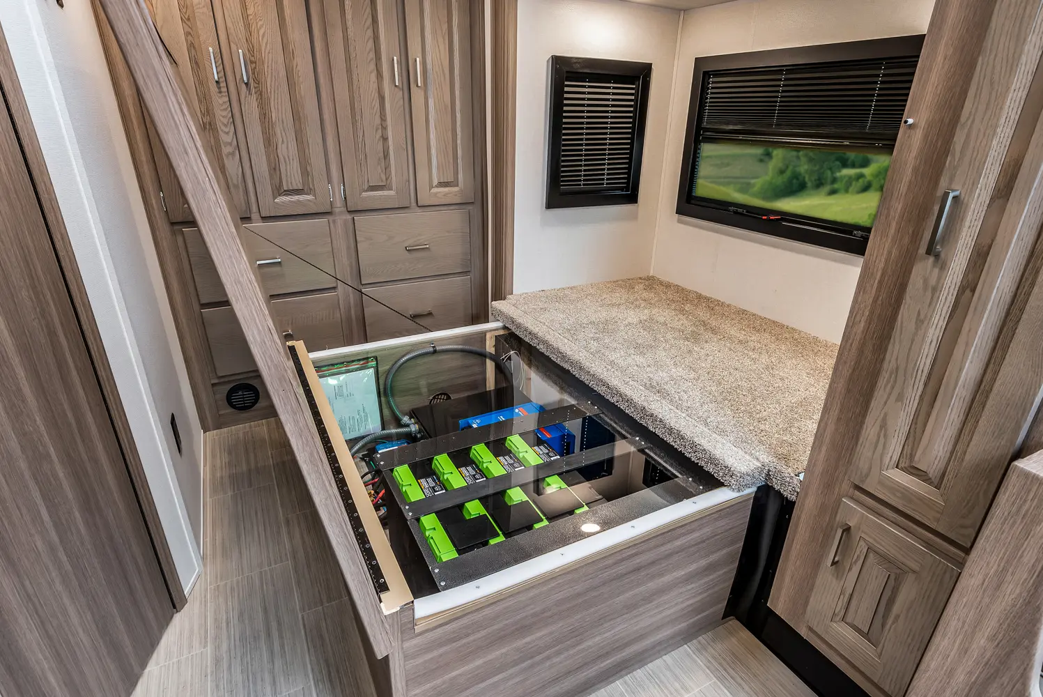 Entrada M-Class Class C Motorhomes - East to West