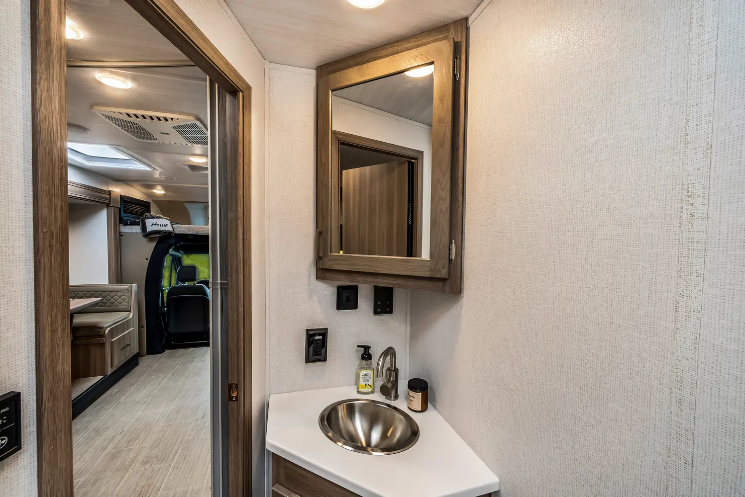 Entrada M-Class Class C Motorhomes - East to West